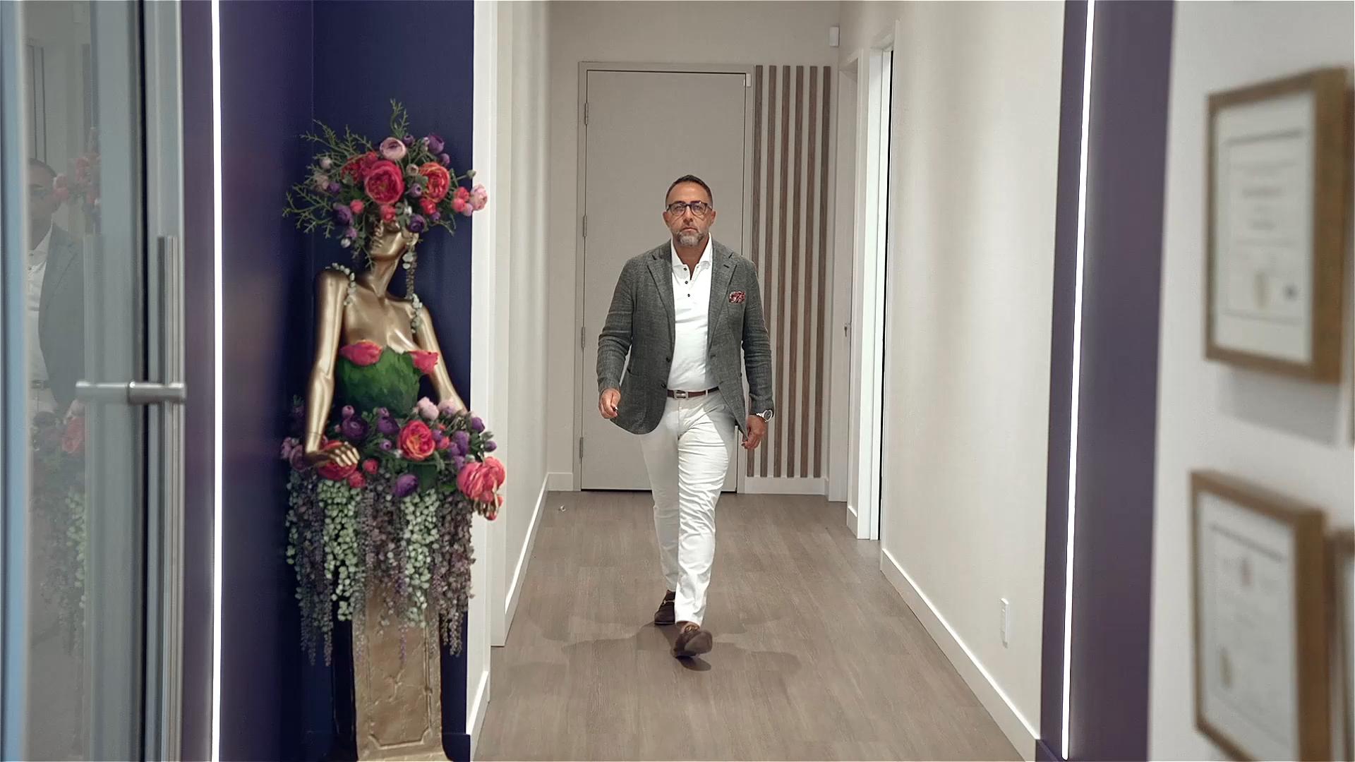 Dr Joseph Boumerhi - Chirurgien plasticien à Montréal